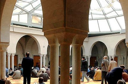 La grande mosquée de Genève, nid de djihadistes ? - JForum