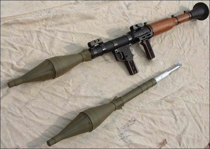 Un lance-roquettes retrouvé dans un immeuble de Seine-Saint-Denis. - JForum Un lance-roquettes retrouvé dans un immeuble de Seine-Saint-Denis. - JForum