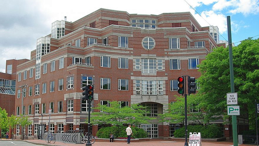 Harvard se rend aux antisémites (Jonathan S. Tobin) - JForum